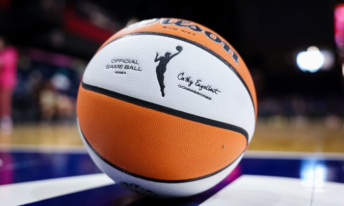 WNBA Owners And Players Up Against A Deadline To Get A New CBA Finished ...